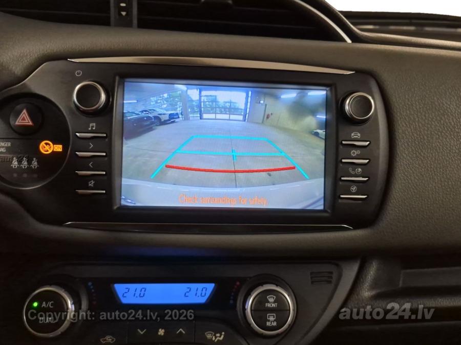Balts Toyota Yaris 2020 Tallina, ar dzinēja tilpumu 1.50 L un nobraukumu 145 tūkst. km par 12990 €, foto 15 vietnē AUTOMOTO.COM.LV