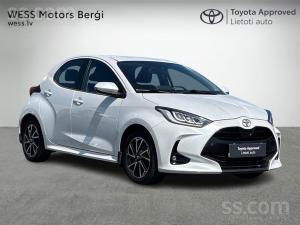 White Toyota Yaris 2021 in Riga, with an engine capacity of 1.50 L and mileage of 37 thousand km for 15990 €, photo 24 on AUTOMOTO.COM.LV
