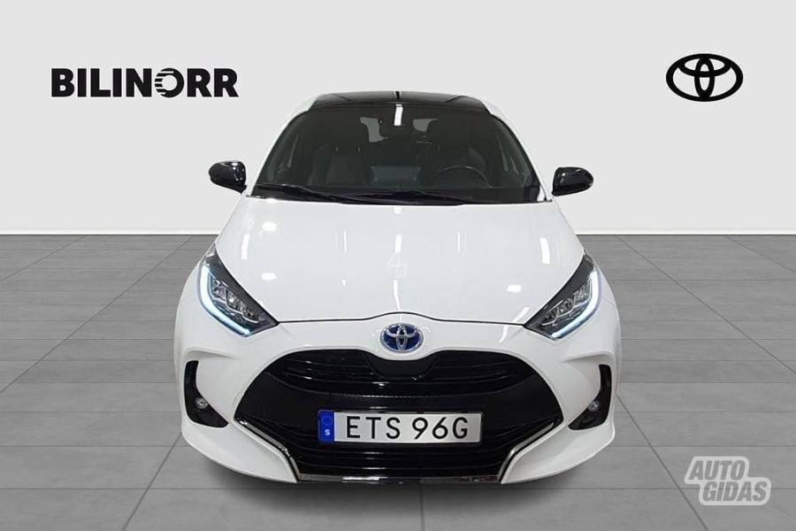 White Toyota Yaris 2021 in Kaunas, with an engine capacity of 0.00 L and mileage of 39 thousand km for 24201 €, photo 9 on AUTOMOTO.COM.LV