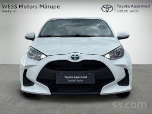Balts Toyota Yaris 2021 Rīga, ar dzinēja tilpumu 1.50 L un nobraukumu 171 tūkst. km par 11990 €, foto 5 vietnē AUTOMOTO.COM.LV