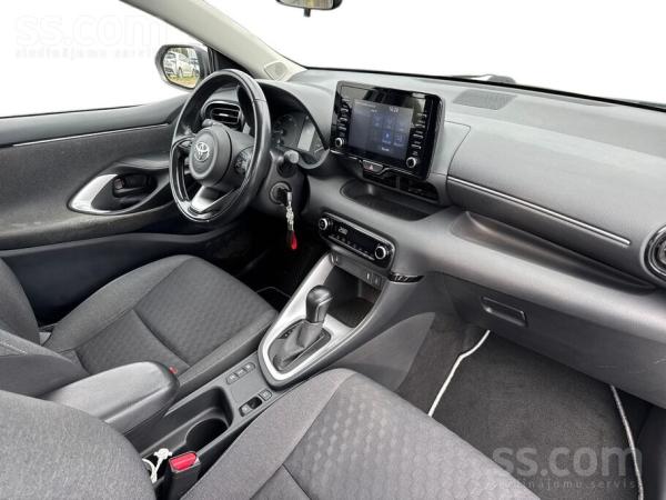 Balts Toyota Yaris 2021 Rīga, ar dzinēja tilpumu 1.50 L un nobraukumu 171 tūkst. km par 11990 €, foto 6 vietnē AUTOMOTO.COM.LV