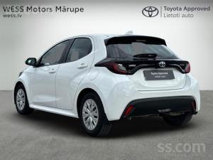 Balts Toyota Yaris 2021 Rīga, ar dzinēja tilpumu 1.50 L un nobraukumu 171 tūkst. km par 11990 €, foto 17 vietnē AUTOMOTO.COM.LV
