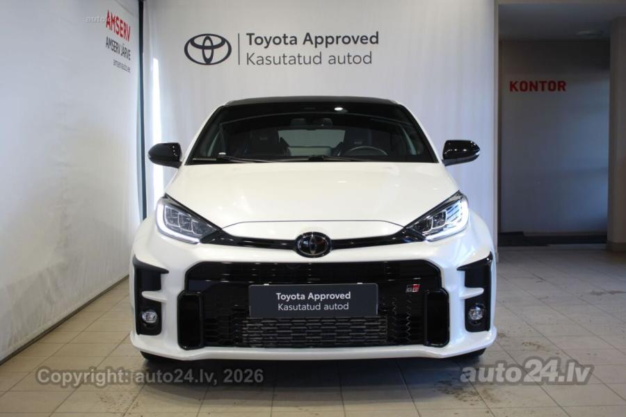 Balts Toyota Yaris 2021 Tallina, ar dzinēja tilpumu 1.60 L un nobraukumu 49 tūkst. km par 32990 €, foto 20 vietnē AUTOMOTO.COM.LV