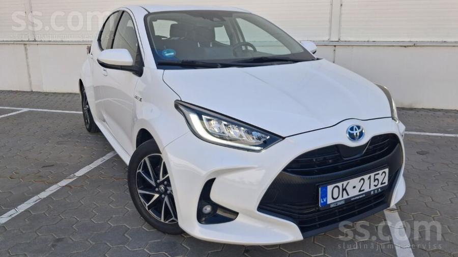Balts Toyota Yaris 2021 Rīga, ar dzinēja tilpumu 1.50 L un nobraukumu 178 tūkst. km par 12900 €, foto 1 vietnē AUTOMOTO.COM.LV