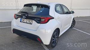 Balts Toyota Yaris 2021 Rīga, ar dzinēja tilpumu 1.50 L un nobraukumu 178 tūkst. km par 12900 €, foto 6 vietnē AUTOMOTO.COM.LV