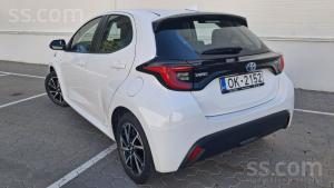 Balts Toyota Yaris 2021 Rīga, ar dzinēja tilpumu 1.50 L un nobraukumu 178 tūkst. km par 12900 €, foto 7 vietnē AUTOMOTO.COM.LV
