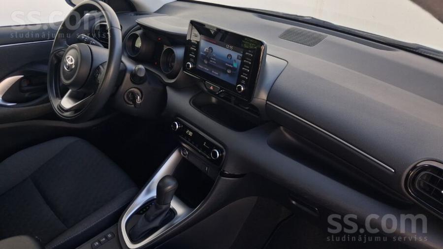Balts Toyota Yaris 2021 Rīga, ar dzinēja tilpumu 1.50 L un nobraukumu 178 tūkst. km par 12900 €, foto 12 vietnē AUTOMOTO.COM.LV