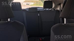 Balts Toyota Yaris 2021 Rīga, ar dzinēja tilpumu 1.50 L un nobraukumu 178 tūkst. km par 12900 €, foto 21 vietnē AUTOMOTO.COM.LV