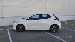 Balts Toyota Yaris 2021 Rīga, ar dzinēja tilpumu 1.50 L un nobraukumu 178 tūkst. km par 12900 €, foto 27 vietnē AUTOMOTO.COM.LV