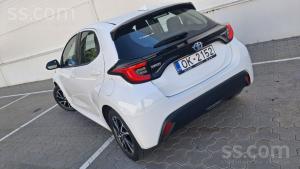 Balts Toyota Yaris 2021 Rīga, ar dzinēja tilpumu 1.50 L un nobraukumu 178 tūkst. km par 12900 €, foto 31 vietnē AUTOMOTO.COM.LV