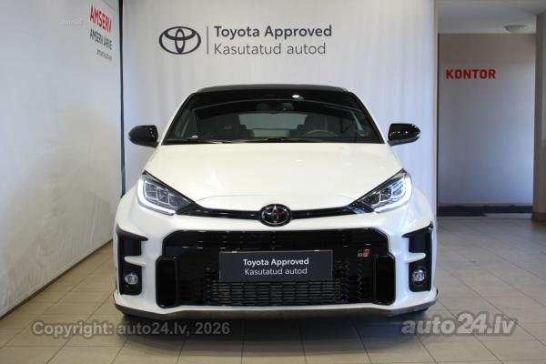 Balts Toyota Yaris 2021 Tallina, ar dzinēja tilpumu 1.60 L un nobraukumu 33 tūkst. km par 34990 €, foto 5 vietnē AUTOMOTO.COM.LV