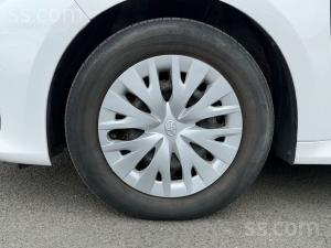 White Toyota Yaris 2021 in Riga, with an engine capacity of 1.50 L and mileage of 156 thousand km for 12990 €, photo 20 on AUTOMOTO.COM.LV