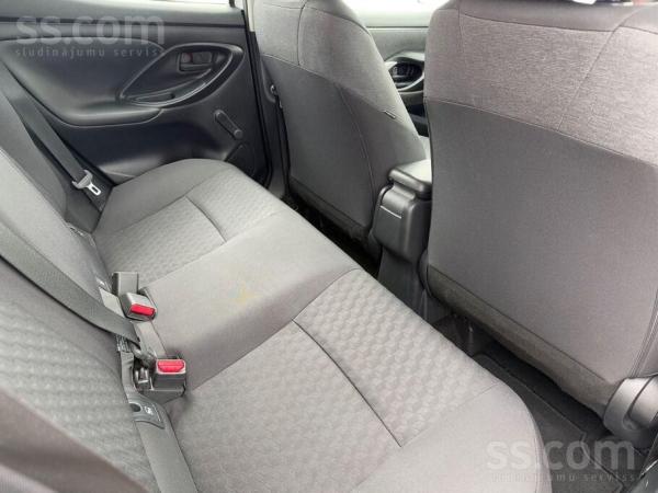 White Toyota Yaris 2021 in Riga, with an engine capacity of 1.50 L and mileage of 167 thousand km for 12490 €, photo 7 on AUTOMOTO.COM.LV