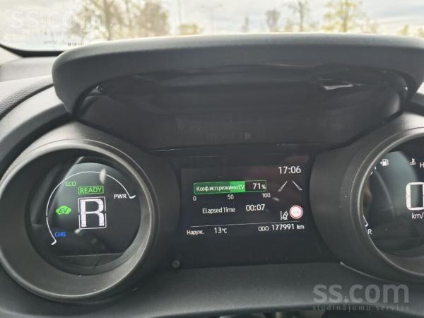 Balts Toyota Yaris 2021 Daugavpils, ar dzinēja tilpumu 1.50 L un nobraukumu 178 tūkst. km par 12900 €, foto 9 vietnē AUTOMOTO.COM.LV
