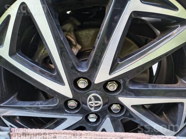 Balts Toyota Yaris 2021 Daugavpils, ar dzinēja tilpumu 1.50 L un nobraukumu 178 tūkst. km par 12900 €, foto 10 vietnē AUTOMOTO.COM.LV