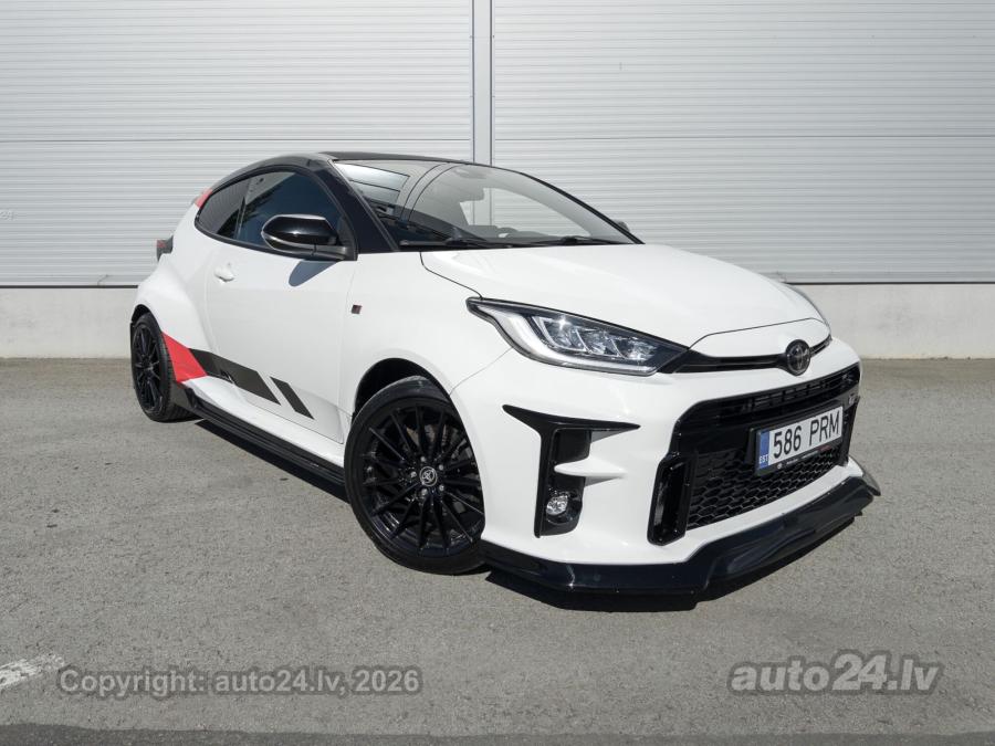Balts Toyota Yaris 2021 Tallina, ar dzinēja tilpumu 1.60 L un nobraukumu 0 tūkst. km par 36900 €, foto 3 vietnē AUTOMOTO.COM.LV