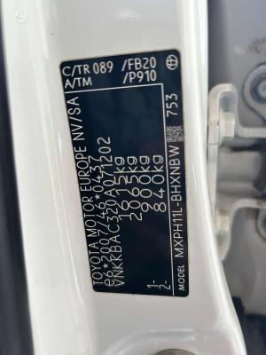 White Toyota Yaris 2021 in Vilnius, with an engine capacity of 1.49 L and mileage of 55 thousand km for 16000 €, photo 19 on AUTOMOTO.COM.LV