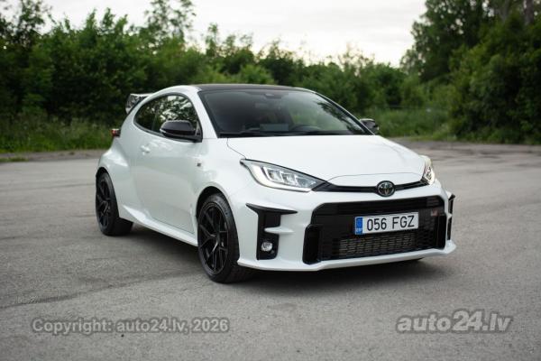 White Toyota Yaris 2021 in Parnu, with an engine capacity of 1.60 L and mileage of 86 thousand km for 29990 €, photo 1 on AUTOMOTO.COM.LV