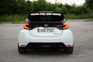 Balts Toyota Yaris 2021 Pērnava, ar dzinēja tilpumu 1.60 L un nobraukumu 86 tūkst. km par 29990 €, foto 6 vietnē AUTOMOTO.COM.LV