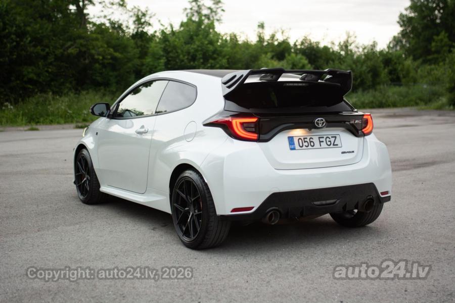 Balts Toyota Yaris 2021 Pērnava, ar dzinēja tilpumu 1.60 L un nobraukumu 86 tūkst. km par 29990 €, foto 7 vietnē AUTOMOTO.COM.LV