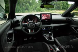 Balts Toyota Yaris 2021 Pērnava, ar dzinēja tilpumu 1.60 L un nobraukumu 86 tūkst. km par 29990 €, foto 15 vietnē AUTOMOTO.COM.LV
