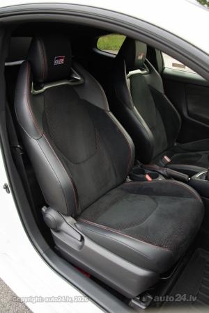 Balts Toyota Yaris 2021 Pērnava, ar dzinēja tilpumu 1.60 L un nobraukumu 86 tūkst. km par 29990 €, foto 18 vietnē AUTOMOTO.COM.LV