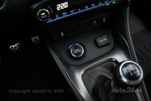 Balts Toyota Yaris 2021 Pērnava, ar dzinēja tilpumu 1.60 L un nobraukumu 86 tūkst. km par 29990 €, foto 22 vietnē AUTOMOTO.COM.LV