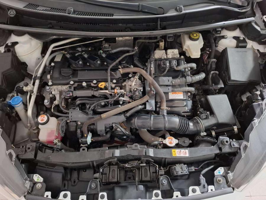 Balts Toyota Yaris 2021 Viļņa, ar dzinēja tilpumu 1.49 L un nobraukumu 162 tūkst. km par 11500 €, foto 8 vietnē AUTOMOTO.COM.LV