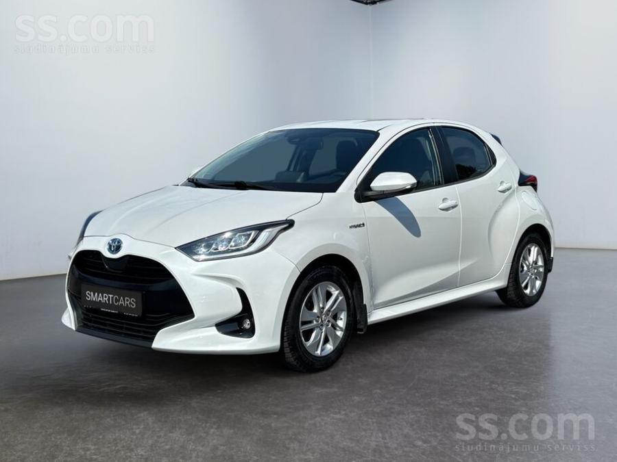Balts Toyota Yaris 2021 Rīga, ar dzinēja tilpumu 1.50 L un nobraukumu 53 tūkst. km par 14260 €, foto 1 vietnē AUTOMOTO.COM.LV