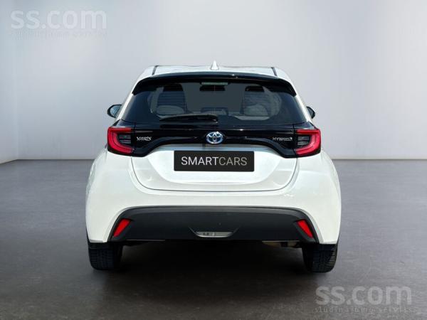 Balts Toyota Yaris 2021 Rīga, ar dzinēja tilpumu 1.50 L un nobraukumu 53 tūkst. km par 14260 €, foto 4 vietnē AUTOMOTO.COM.LV