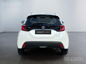 Balts Toyota Yaris 2021 Rīga, ar dzinēja tilpumu 1.50 L un nobraukumu 53 tūkst. km par 14260 €, foto 5 vietnē AUTOMOTO.COM.LV