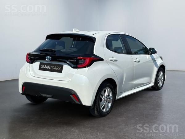 Balts Toyota Yaris 2021 Rīga, ar dzinēja tilpumu 1.50 L un nobraukumu 53 tūkst. km par 14260 €, foto 5 vietnē AUTOMOTO.COM.LV