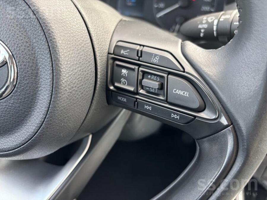 Balts Toyota Yaris 2021 Rīga, ar dzinēja tilpumu 1.50 L un nobraukumu 53 tūkst. km par 14260 €, foto 19 vietnē AUTOMOTO.COM.LV