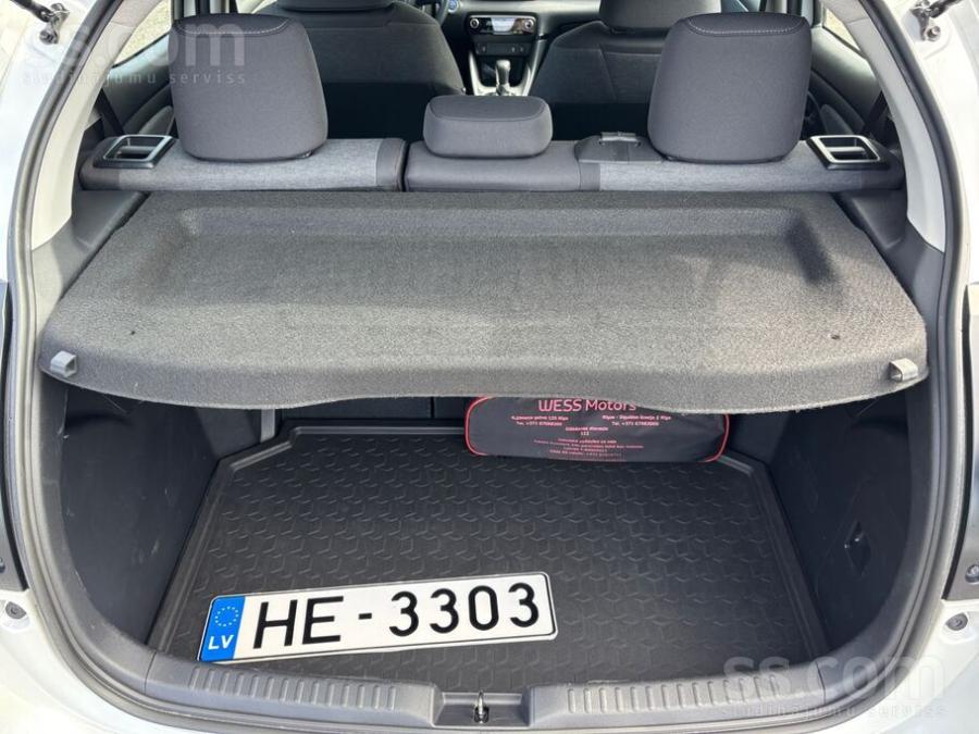 Balts Toyota Yaris 2021 Rīga, ar dzinēja tilpumu 1.50 L un nobraukumu 53 tūkst. km par 14260 €, foto 23 vietnē AUTOMOTO.COM.LV