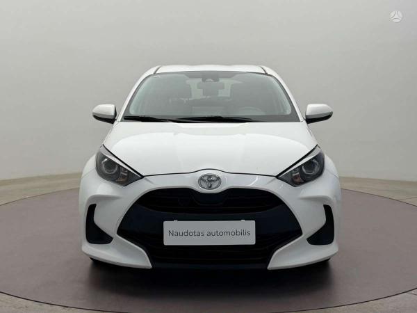 Balts Toyota Yaris 2021 Panevēža, ar dzinēja tilpumu 1.49 L un nobraukumu 191 tūkst. km par 8500 €, foto 2 vietnē AUTOMOTO.COM.LV