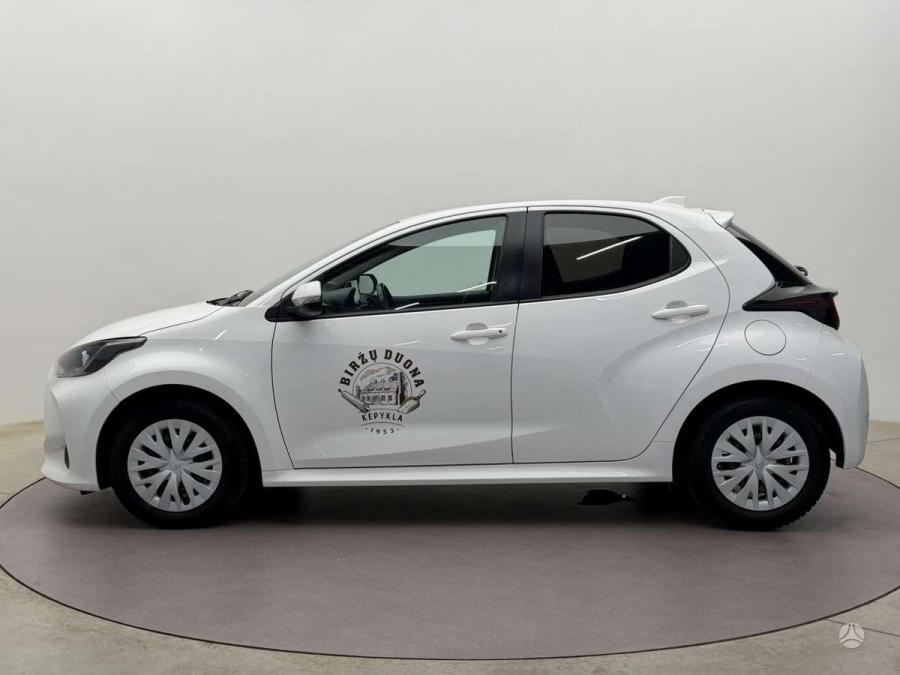 Balts Toyota Yaris 2021 Panevēža, ar dzinēja tilpumu 1.49 L un nobraukumu 191 tūkst. km par 8500 €, foto 6 vietnē AUTOMOTO.COM.LV