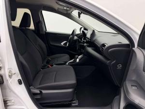 Balts Toyota Yaris 2021 Panevēža, ar dzinēja tilpumu 1.49 L un nobraukumu 191 tūkst. km par 8500 €, foto 16 vietnē AUTOMOTO.COM.LV