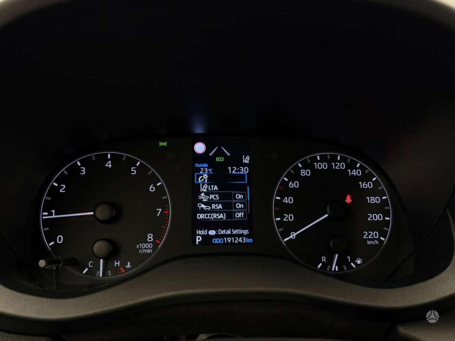 Balts Toyota Yaris 2021 Panevēža, ar dzinēja tilpumu 1.49 L un nobraukumu 191 tūkst. km par 8500 €, foto 26 vietnē AUTOMOTO.COM.LV