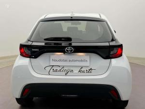 Balts Toyota Yaris 2021 Panevēža, ar dzinēja tilpumu 1.49 L un nobraukumu 191 tūkst. km par 8500 €, foto 36 vietnē AUTOMOTO.COM.LV