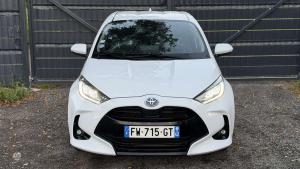 White Toyota Yaris 2021 in Jonava, with an engine capacity of 1.49 L and mileage of 68 thousand km for 9999 €, photo  on AUTOMOTO.COM.LV