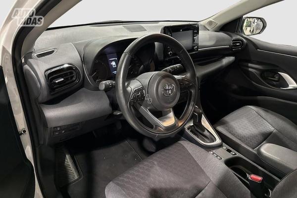 Balts Toyota Yaris 2022 Kauņa, ar dzinēja tilpumu 0.00 L un nobraukumu 27 tūkst. km par 22267 €, foto 8 vietnē AUTOMOTO.COM.LV