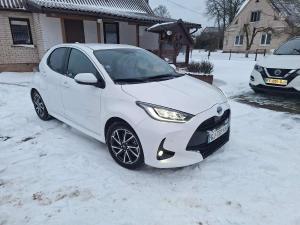 Balts Toyota Yaris 2022 Anykščiai, ar dzinēja tilpumu 1.50 L un nobraukumu 19 tūkst. km par 13950 €, foto 2 vietnē AUTOMOTO.COM.LV