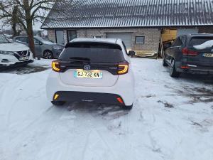 Balts Toyota Yaris 2022 Anykščiai, ar dzinēja tilpumu 1.50 L un nobraukumu 19 tūkst. km par 13950 €, foto 3 vietnē AUTOMOTO.COM.LV