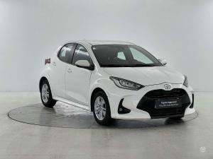 White Toyota Yaris 2022 in Vilnius, with an engine capacity of 1.49 L and mileage of 73 thousand km for 14900 €, photo 18 on AUTOMOTO.COM.LV
