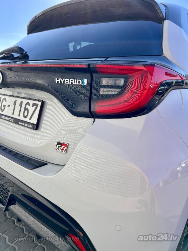Balts Toyota Yaris 2022 Rīga, ar dzinēja tilpumu 1.50 L un nobraukumu 94 tūkst. km par 17800 €, foto 10 vietnē AUTOMOTO.COM.LV