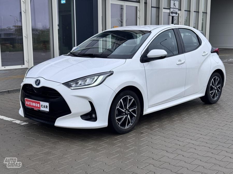 Balts Toyota Yaris 2022 Viļņa, ar dzinēja tilpumu 1.50 L un nobraukumu 158 tūkst. km par 14950 €, foto 3 vietnē AUTOMOTO.COM.LV