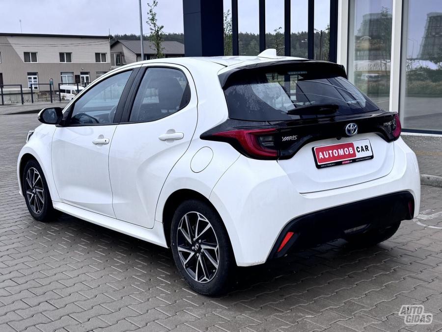Balts Toyota Yaris 2022 Viļņa, ar dzinēja tilpumu 1.50 L un nobraukumu 158 tūkst. km par 14950 €, foto 5 vietnē AUTOMOTO.COM.LV