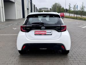Balts Toyota Yaris 2022 Viļņa, ar dzinēja tilpumu 1.50 L un nobraukumu 158 tūkst. km par 14950 €, foto 9 vietnē AUTOMOTO.COM.LV