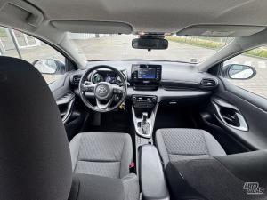 Balts Toyota Yaris 2022 Viļņa, ar dzinēja tilpumu 1.50 L un nobraukumu 158 tūkst. km par 14950 €, foto 16 vietnē AUTOMOTO.COM.LV