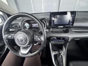 Balts Toyota Yaris 2022 Viļņa, ar dzinēja tilpumu 1.50 L un nobraukumu 158 tūkst. km par 14950 €, foto 19 vietnē AUTOMOTO.COM.LV